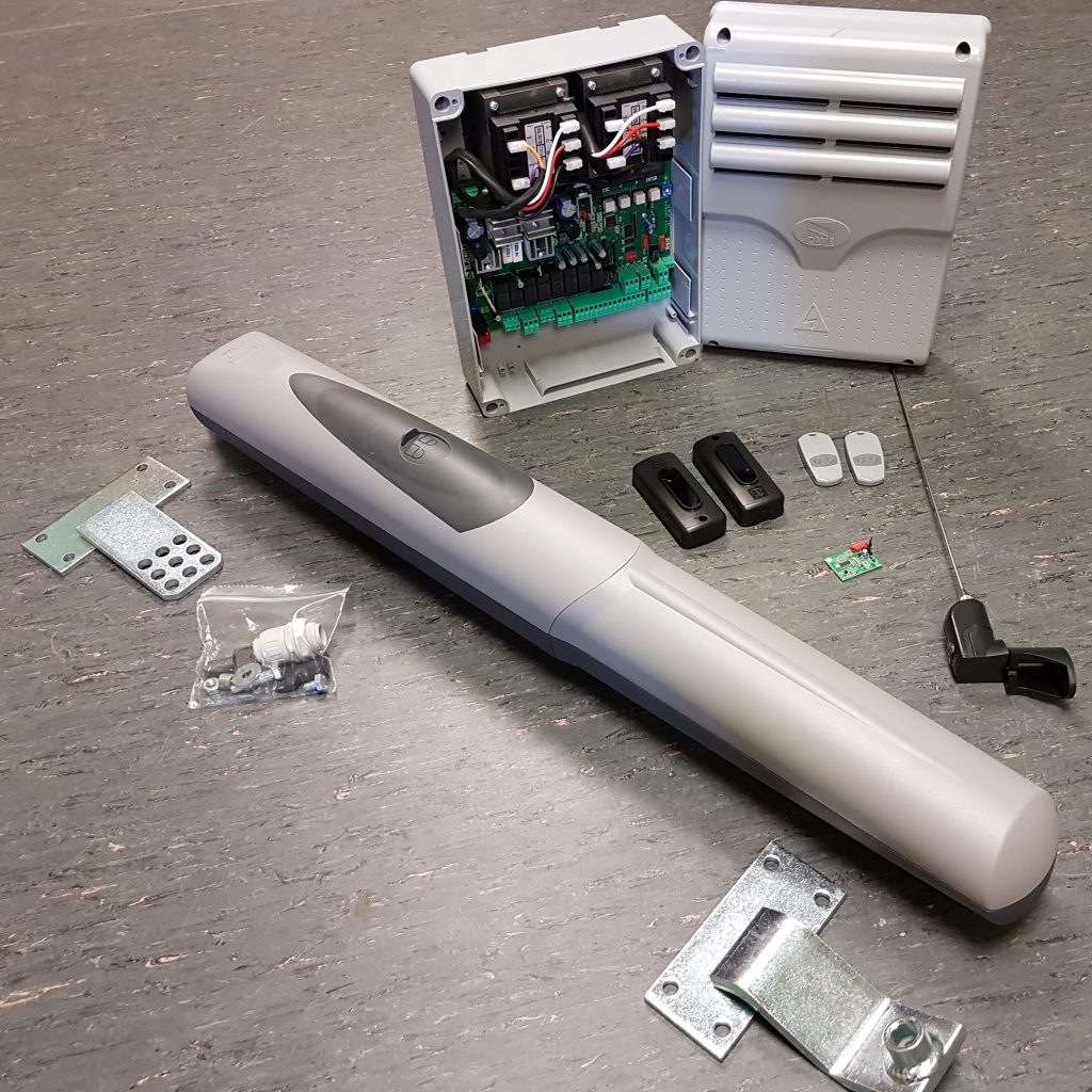Heavy Duty Bolt On Post Bracket For AXO3024 - Made To Order
