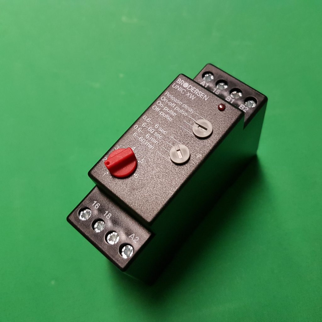 Timer Relay For Switching Maglock – Gates and Accessories